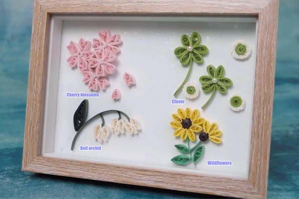 Paper strip flower tutorials for adult - DIY ART PINS
